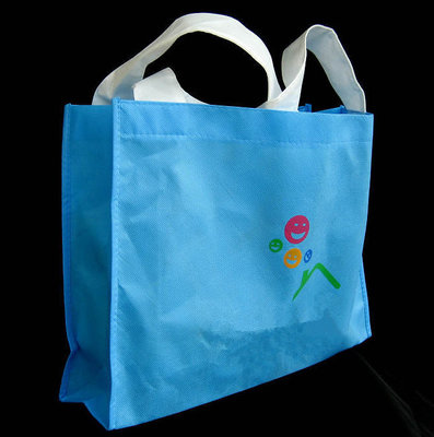 Eco Friendly Heavy Duty Promotional Gift Bags With 4C Offset Printing