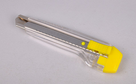 18mm ABS Rough Paper Manual Delicate Yellow Utility Cutter Knife