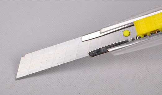 18mm ABS Rough Paper Manual Delicate Yellow Utility Cutter Knife
