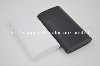 China universal portable plastic power banks with  led indicator 3 usb ports supplier