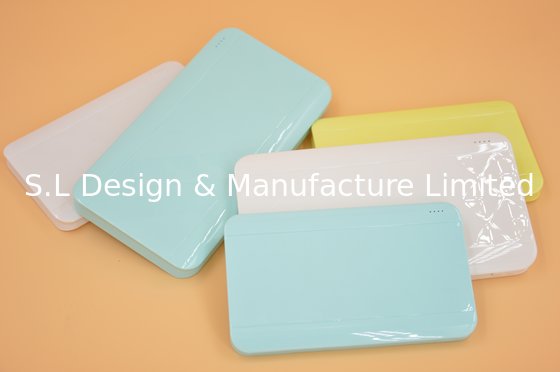 univeral portable nice elegant plastic power banks supplier