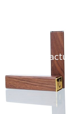 2016 New Design Popular Wooden Fashion 2200 2600mah Portable slim Power Bank for Mobile supplier