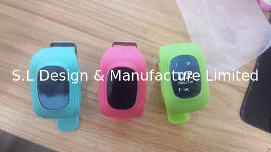 Newest TFT LCD Screen SIM GPS Bluetooth gps child locator watch supplier