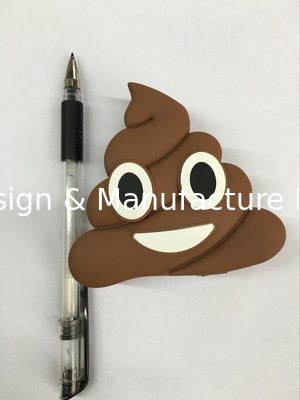 Custom pvc rubber silicone gift emoji face expression 2600mah cell phone mobile phone charger supplier