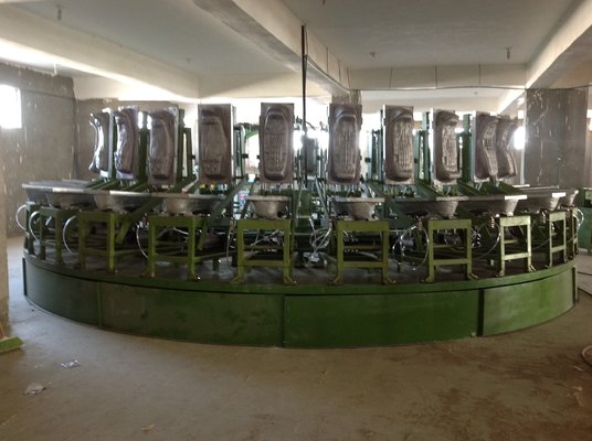 Motorcycle seat foaming machine pu office chair molded forming production line polyurethane sponge manufacturing machine
