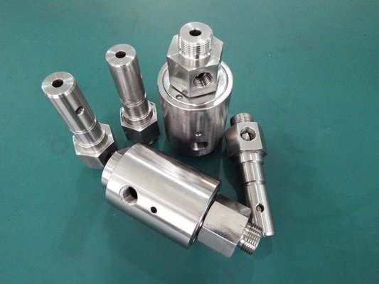 Forged Steel Threaded Pipe Hydraulic Rotary Joint High Precision With Two Passage