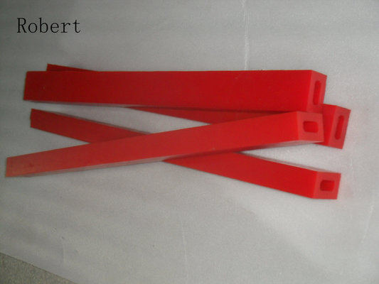-30℃ - 80℃ Heat Resistant Polyurethane Parts Oil Resistance Red Color supplier