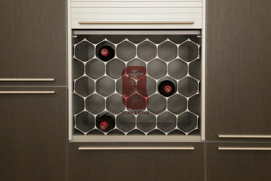 Aluminum Wine Display Stands With 3 Bottle , Honeycomb Structure