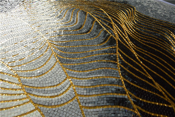 Customized Size Handmade Tile Murals For Shower Rich Color Irregular
