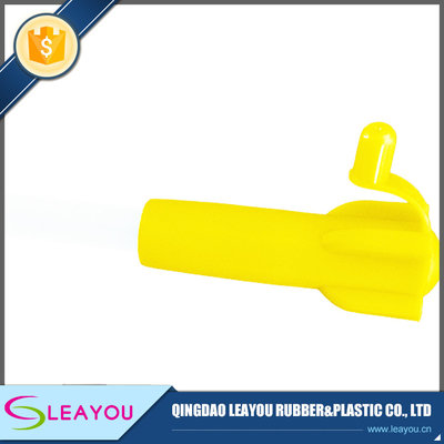 YELLOW GILT CATHETER WITH CAP HANDLE