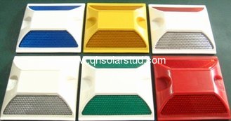 China Anti-sunburn and Rainproof ABS Plastic Reflective Road Stud For Car Safety supplier