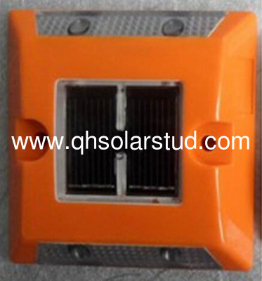 14 Months Guarantee And 20T Resistance Road Safety Cat Eyes Led Solar Tempered Road Studs Manufacturer supplier
