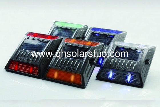 Factory Wholesale IP68 Waterproof Pavement Marker Reflective Aluminum Alloy LED Solar Cat Eyes For Traffic Safety supplier