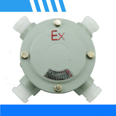 Explosion-proof junction box