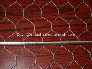 China galvanized hexagonal wire mesh/ rabbit wire / PVC coated chicken fence supplier