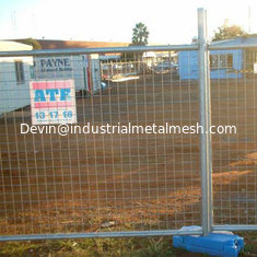 China AS 4687 standard 240x210cm galvanized temporary fencing with concrete filled plastic feet and clamps for Australia supplier
