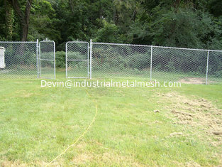 China Zinc aluminum alloy chain link fence with accessories for airport supplier