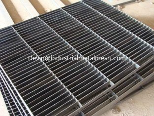 China galvanized steel grating weight ,steel deck grating , steel grating clips supplier