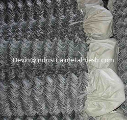China Cheap PVC coated chain link fence barb wire arm for Airport security Fence supplier