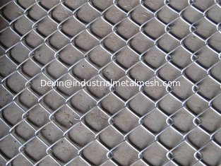China PVC coated chain link fencing with fused and bonded coating supplier