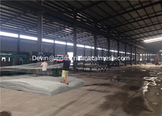 China 2016 hot sale galvanized or colorful powder coated gabion box / gabion basket supplier