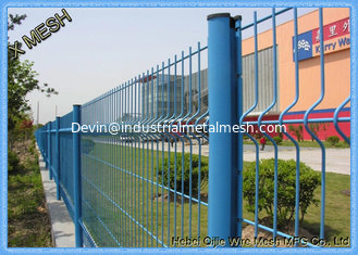 China 3D Fence Hot DIP Galvanizing Welded Curved Wire Fence supplier