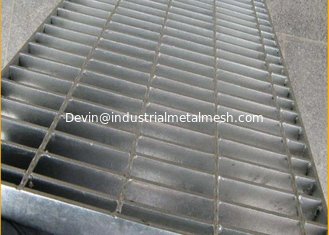 China Sales For United Stase Low Price Road Drainage Steel Grating / Drainage Channel Stainless Steel Grating supplier