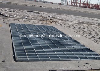 China Hot Dip Galvanized Serrated Driveway Steel Grating And Drain Cover Used Stainless Steel Grating supplier