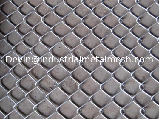 Sports Ground Chain Link Fence/Hot Dipped Galvanized Farm Fencing Chain Link Fence supplier