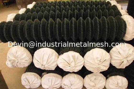 Sports Ground Chain Link Fence/Hot Dipped Galvanized Farm Fencing Chain Link Fence supplier
