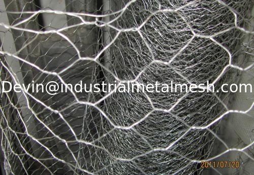 chicken cage welded wire mesh fence supplier