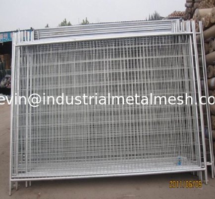 AS 4687 standard 2.4x2.1m temporary fence with concrete base and clamps for Australia supplier