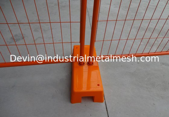 Australian Standard AS 4687-2007 2.4x2.1m hot dipped galvanize temporary fence with plastic feet and clamp for Australia supplier