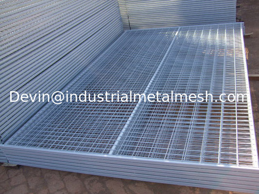 AS 4687 standard 2400x2100mm temporary fencing with concrete block and clamps for Canada supplier