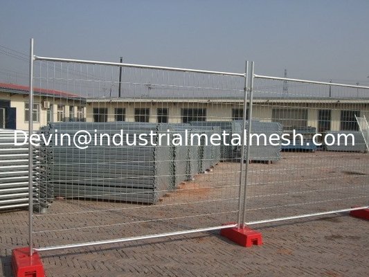 Galvanised 2400x2100mm temporary fencing with concrete block and clamps for Australia supplier