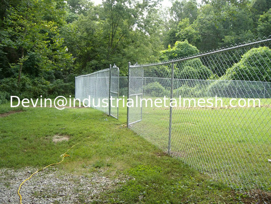 Zinc aluminum alloy chain link fence with accessories for airport supplier
