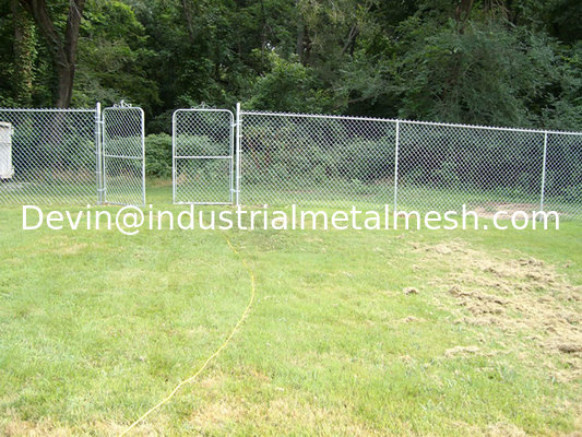 Zinc aluminum alloy chain link fence with accessories for airport supplier