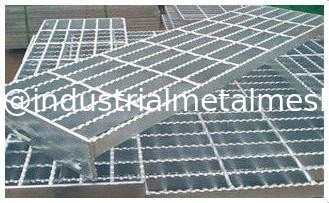 30X5mm serrated galvanized steel grating supplier