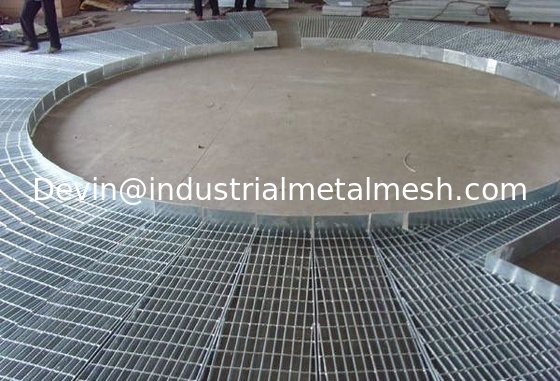 galvanized antislip serrated welded 30mm pitch steel bar grating for catwalk / catwalk steel grating supplier