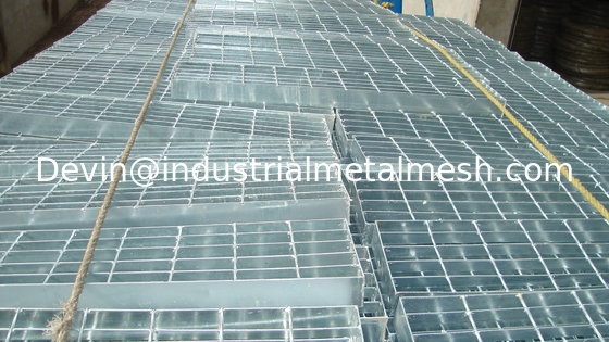 Structure construction hot rolled serrated bar dip galvanized steel grating/Bar grating supplier