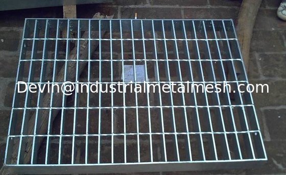 steel grate decking/expanded steel grating(wholesale price) standard size steel grating supplier