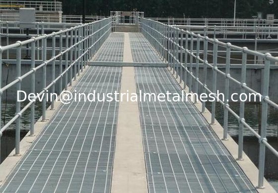 30X5mm serrated galvanized steel grating for floor grating and drainage covering supplier