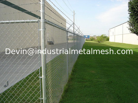 ISO: 9001 China supplier 50x50mm, 25x25mm, 60x60mm chain link fence with barb wire arms supplier