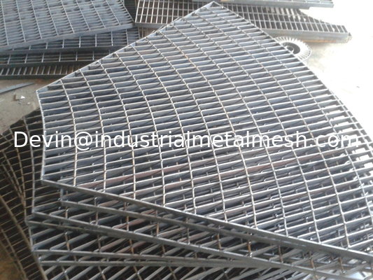 Hot Dipped Galvanized Serrated Steel Grating construction building materials steel grating supplier