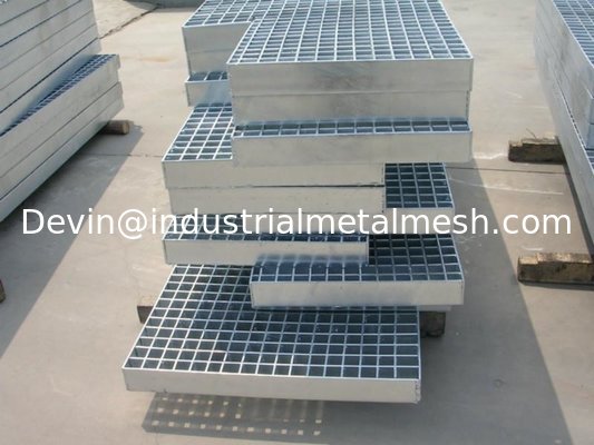 Hot Dipped Galvanized Serrated Steel Grating construction building materials steel grating supplier