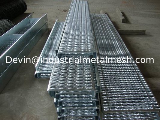 Standard  AISI stainless steel perforated sheet pans for household articles supplier
