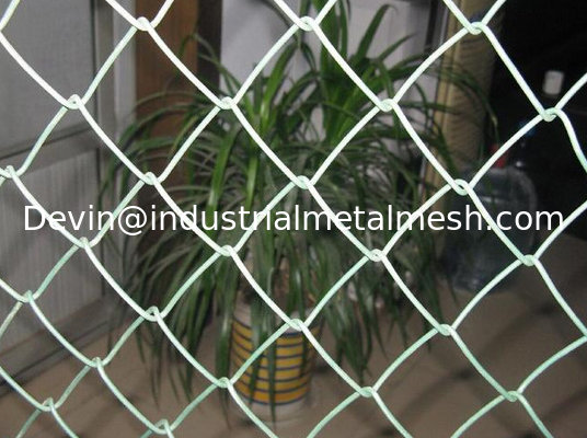 ASTM 392 standard heavily galvanized chain link fence with installing accessories for border fencing supplier