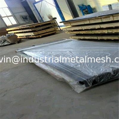 High quality 14 mesh * 0.7mm wire security doors windows screen for Dust-proof supplier