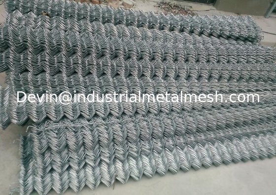 PVC coated /Hot dipped galvanized chain link fence supplier