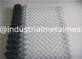 China crowd barrier control expanded metal wire mesh chain link fencing supplier
